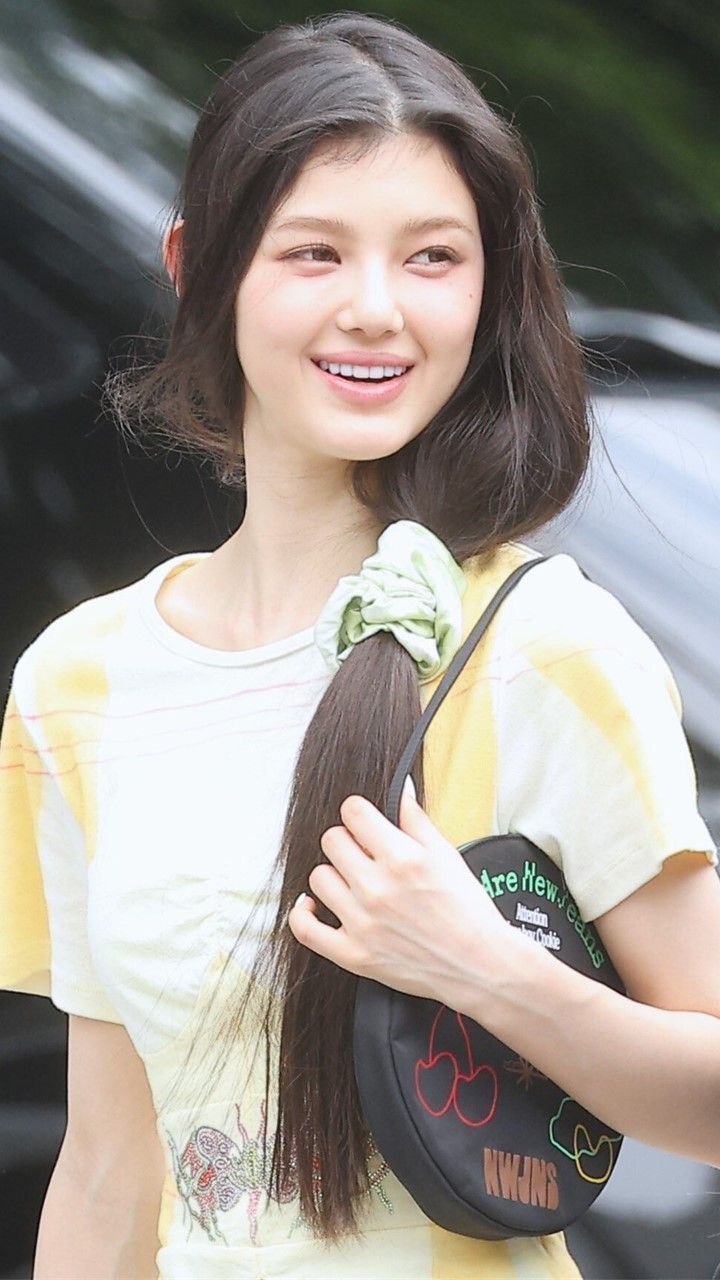 Danielle Marsh de NewJeans: La Nueva Sensación del K-Pop – Burrito Rosa